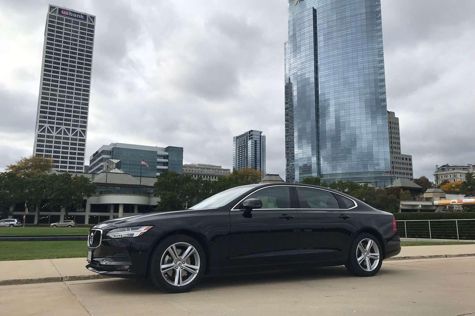 Premium Sedans | Corporate Car Service | GO Riteway